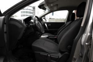 Pelēks Nissan Qashqai 2011 Rīga, ar dzinēja tilpumu 2.00 L un nobraukumu 362 tūkst. km par 6900 €, foto 12 vietnē AUTOMOTO.COM.LV