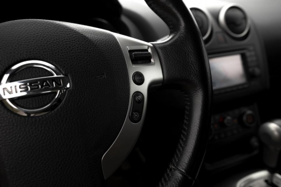 Pelēks Nissan Qashqai 2011 Rīga, ar dzinēja tilpumu 2.00 L un nobraukumu 362 tūkst. km par 6900 €, foto 14 vietnē AUTOMOTO.COM.LV