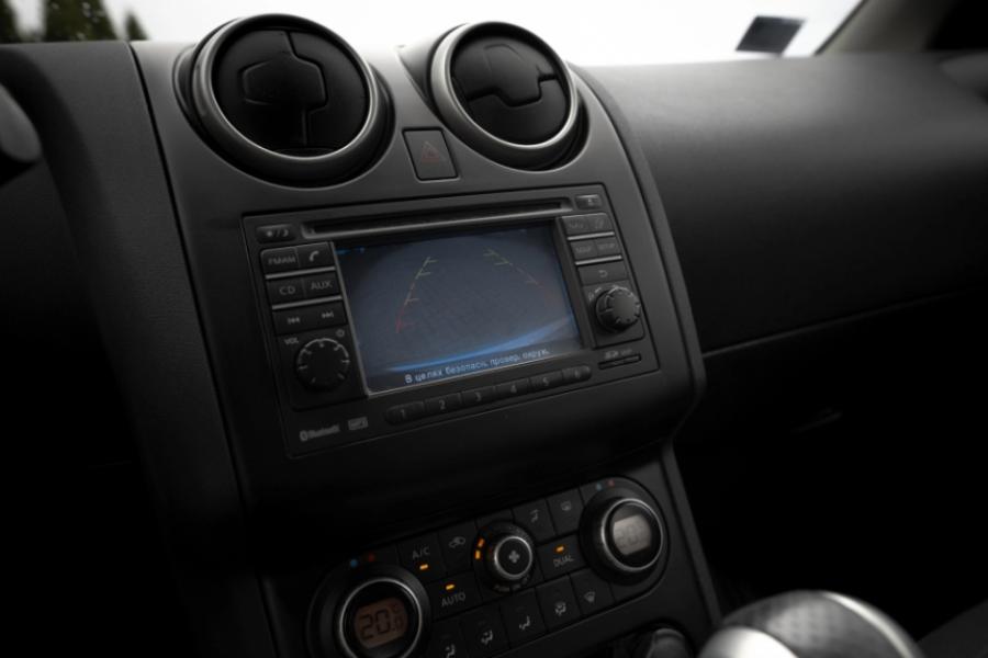 Pelēks Nissan Qashqai 2011 Rīga, ar dzinēja tilpumu 2.00 L un nobraukumu 362 tūkst. km par 6900 €, foto 16 vietnē AUTOMOTO.COM.LV