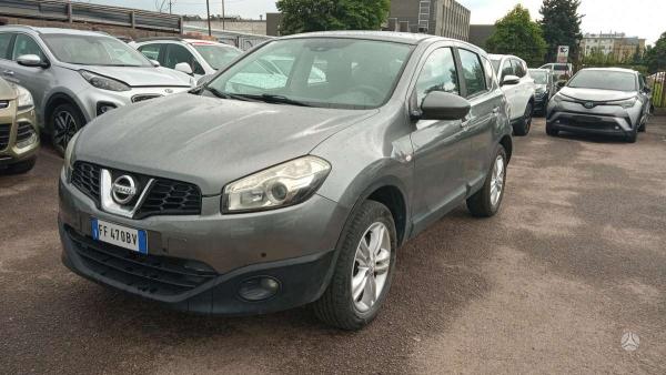 Grey Nissan Qashqai 2011 in Panevezys, with an engine capacity of 1.46 L and mileage of 168 thousand km for 4700 €, photo 4 on AUTOMOTO.COM.LV