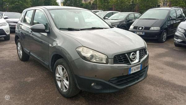 Grey Nissan Qashqai 2011 in Panevezys, with an engine capacity of 1.46 L and mileage of 168 thousand km for 4700 €, photo 7 on AUTOMOTO.COM.LV