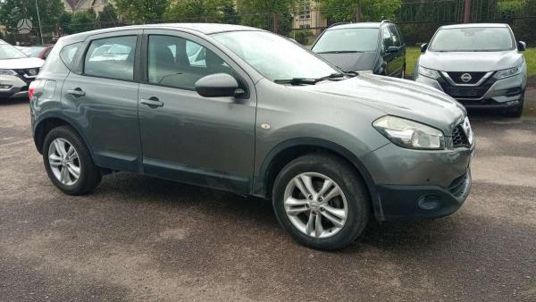 Grey Nissan Qashqai 2011 in Panevezys, with an engine capacity of 1.46 L and mileage of 168 thousand km for 4700 €, photo 9 on AUTOMOTO.COM.LV