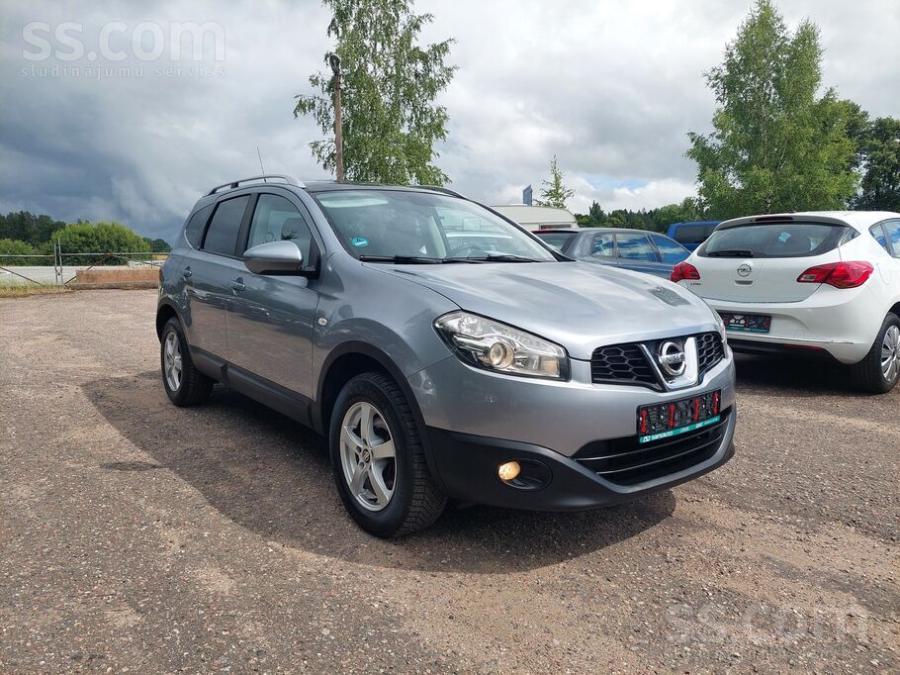 Pelēks Nissan Qashqai 2011 Cēsis, ar dzinēja tilpumu 2.00 L un nobraukumu 230 tūkst. km par 6700 €, foto 3 vietnē AUTOMOTO.COM.LV