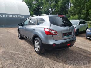 Pelēks Nissan Qashqai 2011 Cēsis, ar dzinēja tilpumu 2.00 L un nobraukumu 230 tūkst. km par 6700 €, foto 5 vietnē AUTOMOTO.COM.LV