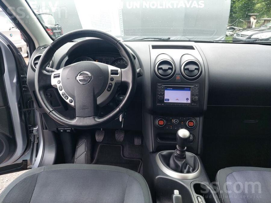 Pelēks Nissan Qashqai 2011 Cēsis, ar dzinēja tilpumu 2.00 L un nobraukumu 230 tūkst. km par 6700 €, foto 6 vietnē AUTOMOTO.COM.LV