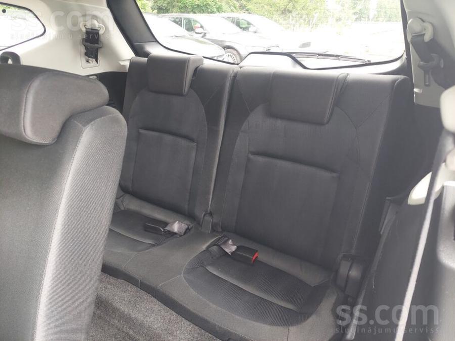 Pelēks Nissan Qashqai 2011 Cēsis, ar dzinēja tilpumu 2.00 L un nobraukumu 230 tūkst. km par 6700 €, foto 9 vietnē AUTOMOTO.COM.LV