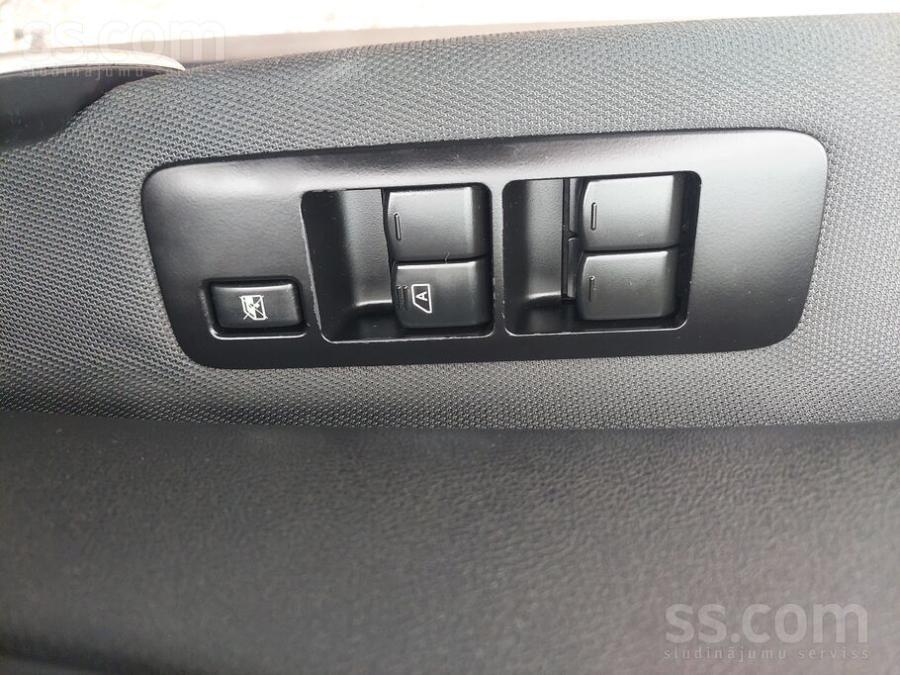 Pelēks Nissan Qashqai 2011 Cēsis, ar dzinēja tilpumu 2.00 L un nobraukumu 230 tūkst. km par 6700 €, foto 10 vietnē AUTOMOTO.COM.LV