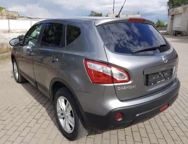 Pelēks Nissan Qashqai 2011 Šauļi, ar dzinēja tilpumu 2.00 L un nobraukumu 194 tūkst. km par 5700 €, foto 8 vietnē AUTOMOTO.COM.LV