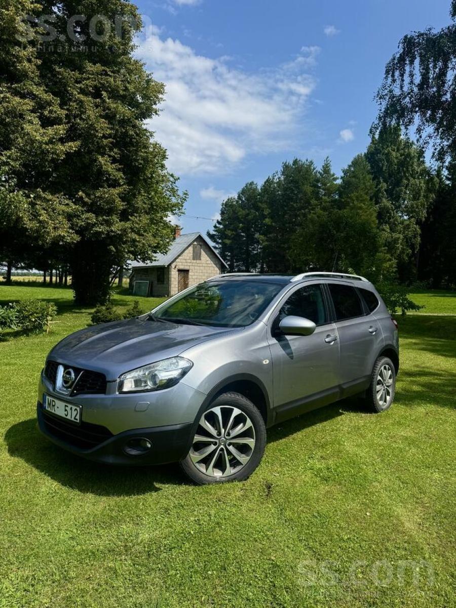 Grey Nissan Qashqai 2011 in Jelgava, with an engine capacity of 1.50 L and mileage of 219 thousand km for 6000 €, photo 3 on AUTOMOTO.COM.LV