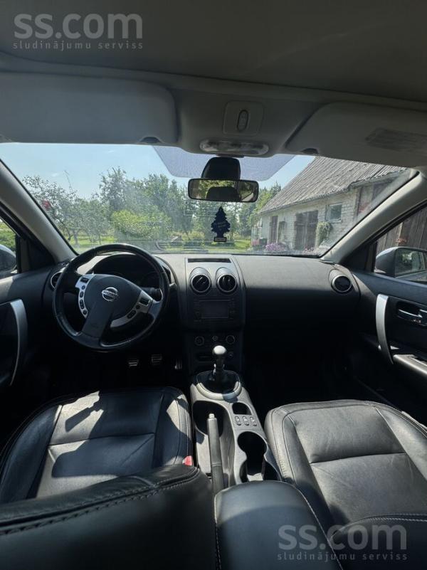 Pelēks Nissan Qashqai 2011 Jelgava, ar dzinēja tilpumu 1.50 L un nobraukumu 219 tūkst. km par 6000 €, foto 3 vietnē AUTOMOTO.COM.LV