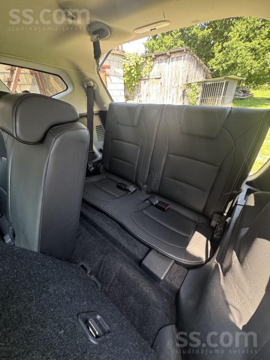 Grey Nissan Qashqai 2011 in Jelgava, with an engine capacity of 1.50 L and mileage of 219 thousand km for 6000 €, photo 5 on AUTOMOTO.COM.LV