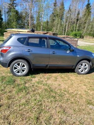 Grey Nissan Qashqai 2011 in Ogre, with an engine capacity of 1.50 L and mileage of 144 thousand km for 5200 €, photo 3 on AUTOMOTO.COM.LV