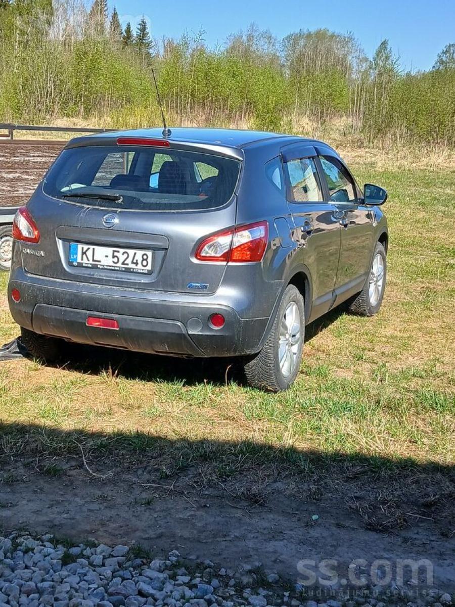 Grey Nissan Qashqai 2011 in Ogre, with an engine capacity of 1.50 L and mileage of 144 thousand km for 5200 €, photo 5 on AUTOMOTO.COM.LV