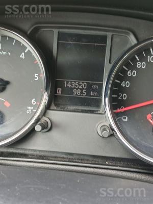 Grey Nissan Qashqai 2011 in Ogre, with an engine capacity of 1.50 L and mileage of 144 thousand km for 5200 €, photo 6 on AUTOMOTO.COM.LV