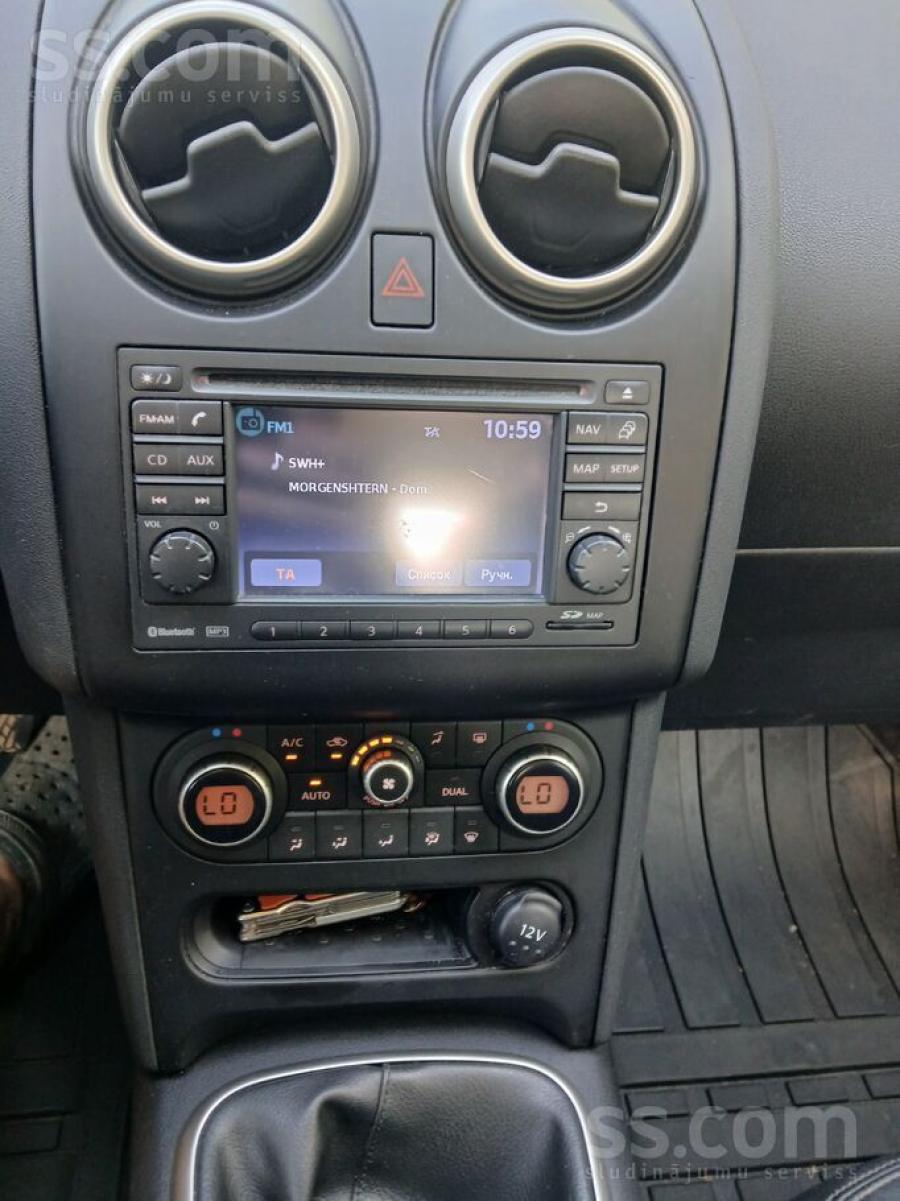 Grey Nissan Qashqai 2011 in Ogre, with an engine capacity of 1.50 L and mileage of 144 thousand km for 5200 €, photo 7 on AUTOMOTO.COM.LV
