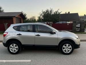 Pelēks Nissan Qashqai 2011 Ukmergė, ar dzinēja tilpumu 1.46 L un nobraukumu 251 tūkst. km par 3850 €, foto 13 vietnē AUTOMOTO.COM.LV