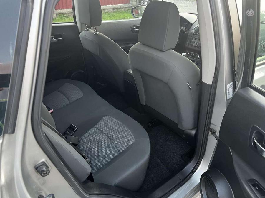 Pelēks Nissan Qashqai 2011 Ukmergė, ar dzinēja tilpumu 1.46 L un nobraukumu 251 tūkst. km par 3850 €, foto 20 vietnē AUTOMOTO.COM.LV