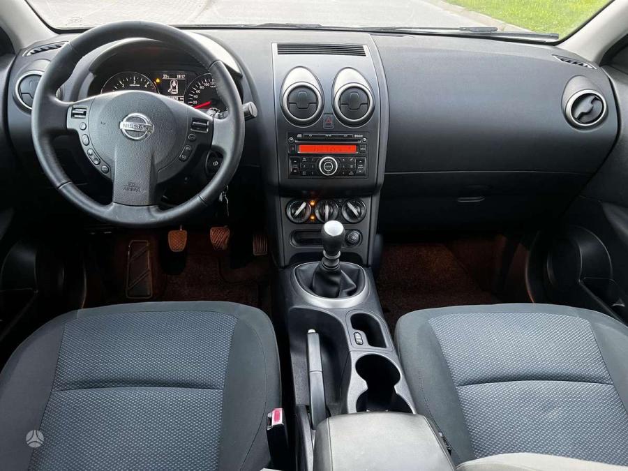 Pelēks Nissan Qashqai 2011 Ukmergė, ar dzinēja tilpumu 1.46 L un nobraukumu 251 tūkst. km par 3850 €, foto 22 vietnē AUTOMOTO.COM.LV