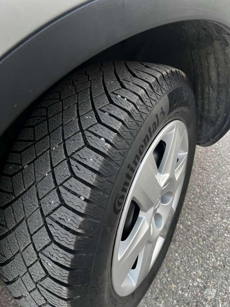 Pelēks Nissan Qashqai 2011 Ukmergė, ar dzinēja tilpumu 1.46 L un nobraukumu 251 tūkst. km par 3850 €, foto 23 vietnē AUTOMOTO.COM.LV