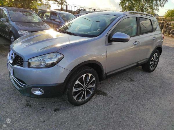 Pelēks Nissan Qashqai 2011 Panevēža, ar dzinēja tilpumu 1.46 L un nobraukumu 335 tūkst. km par 4500 €, foto 2 vietnē AUTOMOTO.COM.LV