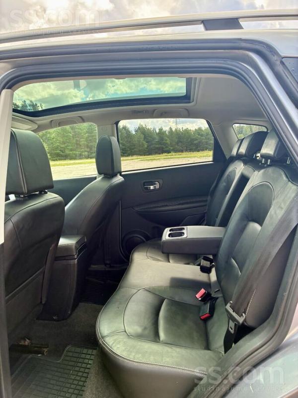 Grey Nissan Qashqai 2011 in Tukums, with an engine capacity of 2.00 L and mileage of 313 thousand km for 4100 €, photo 6 on AUTOMOTO.COM.LV