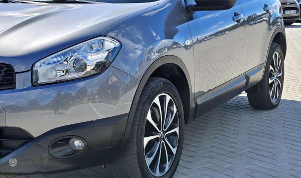 Pelēks Nissan Qashqai 2011 Tauragė, ar dzinēja tilpumu 1.46 L un nobraukumu 212 tūkst. km par 4100 €, foto 2 vietnē AUTOMOTO.COM.LV