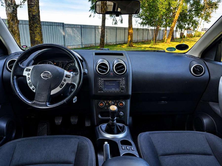 Pelēks Nissan Qashqai 2011 Joniškis, ar dzinēja tilpumu 1.60 L un nobraukumu 313 tūkst. km par 4250 €, foto 12 vietnē AUTOMOTO.COM.LV