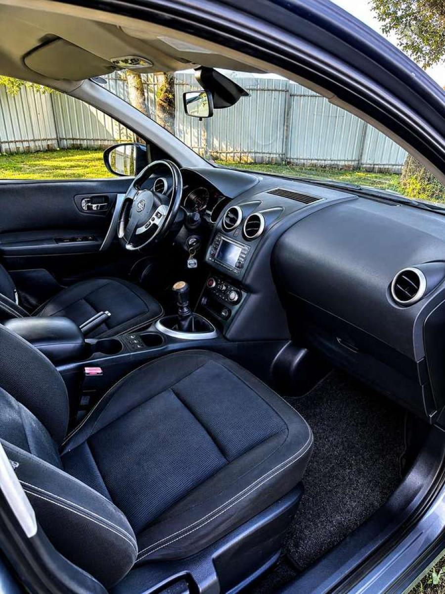 Pelēks Nissan Qashqai 2011 Joniškis, ar dzinēja tilpumu 1.60 L un nobraukumu 313 tūkst. km par 4250 €, foto 13 vietnē AUTOMOTO.COM.LV