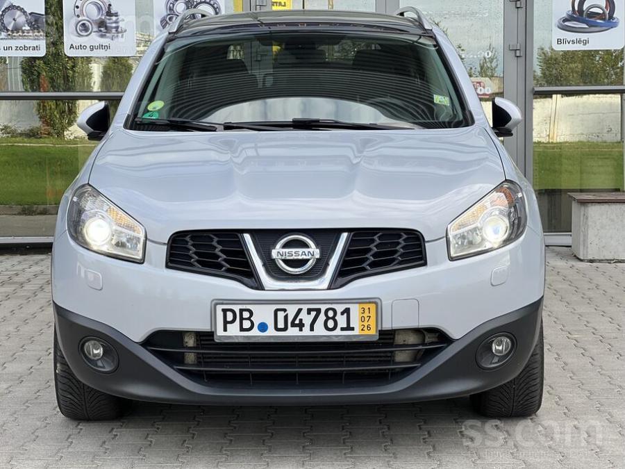 Pelēks Nissan Qashqai 2011 Jēkabpils, ar dzinēja tilpumu 2.00 L un nobraukumu 275 tūkst. km par 6850 €, foto 5 vietnē AUTOMOTO.COM.LV