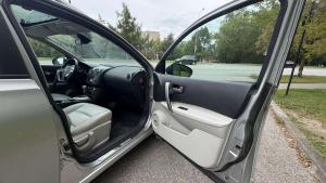 Grey Nissan Qashqai 2011 in Vilnius, with an engine capacity of 2.00 L and mileage of 205 thousand km for 3900 €, photo 18 on AUTOMOTO.COM.LV