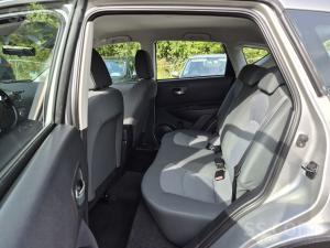 Pelēks Nissan Qashqai 2011 Cēsis, ar dzinēja tilpumu 1.60 L un nobraukumu 97 tūkst. km par 6300 €, foto 8 vietnē AUTOMOTO.COM.LV