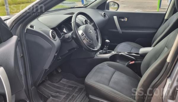 Grey Nissan Qashqai 2011 in Riga, with an engine capacity of 1.50 L and mileage of 217 thousand km for 4950 €, photo 9 on AUTOMOTO.COM.LV