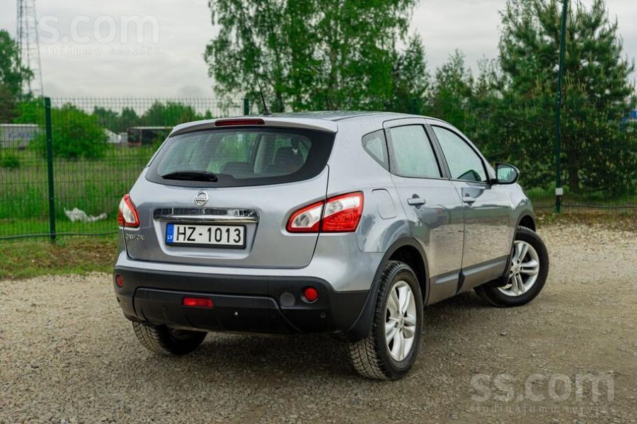 Pelēks Nissan Qashqai 2012 Rīga, ar dzinēja tilpumu 2.00 L un nobraukumu 0 tūkst. km par 6990 €, foto 6 vietnē AUTOMOTO.COM.LV