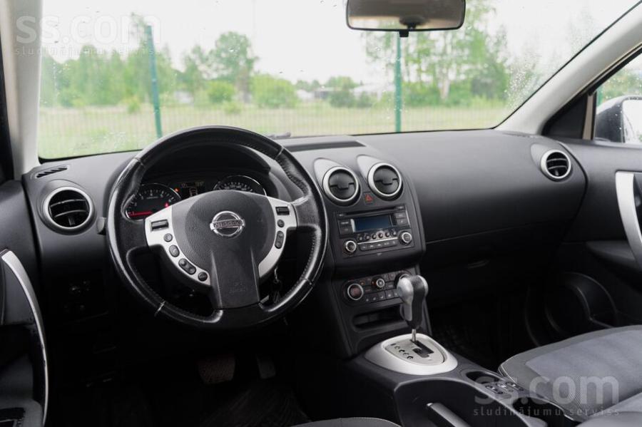 Pelēks Nissan Qashqai 2012 Rīga, ar dzinēja tilpumu 2.00 L un nobraukumu 0 tūkst. km par 6990 €, foto 7 vietnē AUTOMOTO.COM.LV