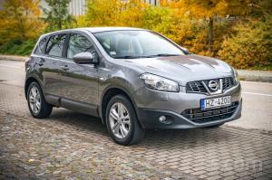 Pelēks Nissan Qashqai 2012 Rīga, ar dzinēja tilpumu 1.60 L un nobraukumu 0 tūkst. km par 4590 €, foto 3 vietnē AUTOMOTO.COM.LV