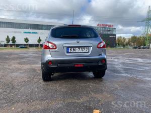 Grey Nissan Qashqai 2012 in Riga, with an engine capacity of 1.60 L and mileage of 226 thousand km for 4000 €, photo 6 on AUTOMOTO.COM.LV