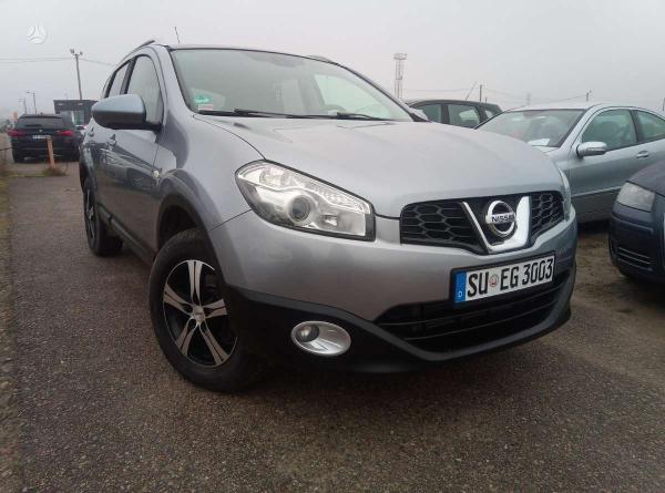 Pelēks Nissan Qashqai 2012 Viļņa, ar dzinēja tilpumu 1.60 L un nobraukumu 228 tūkst. km par 5950 €, foto 2 vietnē AUTOMOTO.COM.LV