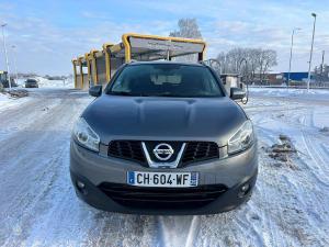 Grey Nissan Qashqai 2012 in Taurage, with an engine capacity of 1.60 L and mileage of 208 thousand km for 5700 €, photo 2 on AUTOMOTO.COM.LV