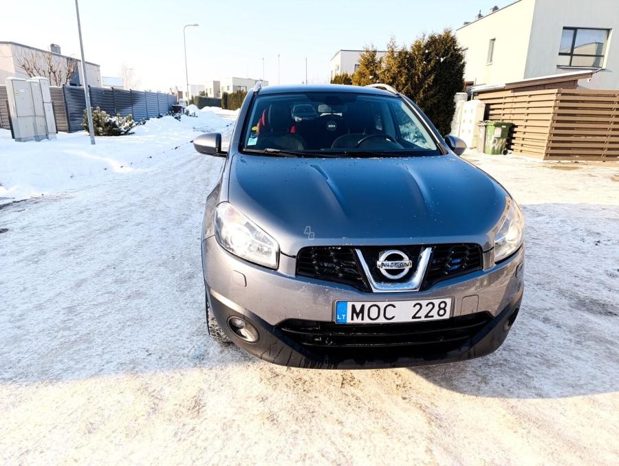 Pelēks Nissan Qashqai 2012 Kauņa, ar dzinēja tilpumu 1.50 L un nobraukumu 295 tūkst. km par 3500 €, foto 1 vietnē AUTOMOTO.COM.LV