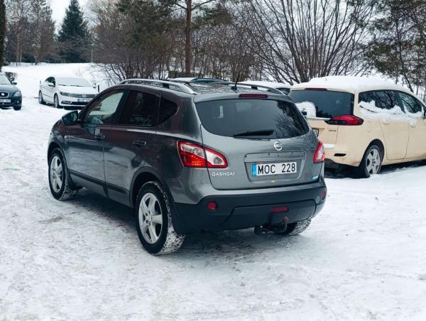 Grey Nissan Qashqai 2012 in Kaunas, with an engine capacity of 1.46 L and mileage of 296 thousand km for 3700 €, photo 7 on AUTOMOTO.COM.LV