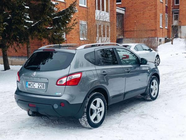 Grey Nissan Qashqai 2012 in Kaunas, with an engine capacity of 1.46 L and mileage of 296 thousand km for 3700 €, photo 10 on AUTOMOTO.COM.LV