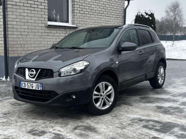 Pelēks Nissan Qashqai 2012 Viļņa, ar dzinēja tilpumu 1.46 L un nobraukumu 190 tūkst. km par 4600 €, foto 1 vietnē AUTOMOTO.COM.LV