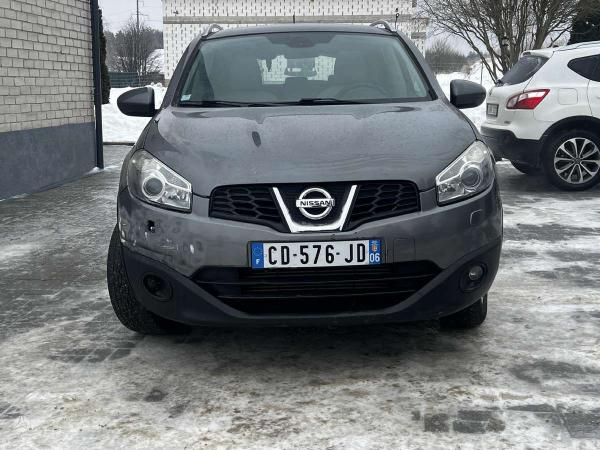Pelēks Nissan Qashqai 2012 Viļņa, ar dzinēja tilpumu 1.46 L un nobraukumu 190 tūkst. km par 4600 €, foto 3 vietnē AUTOMOTO.COM.LV