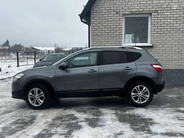 Pelēks Nissan Qashqai 2012 Viļņa, ar dzinēja tilpumu 1.46 L un nobraukumu 190 tūkst. km par 4600 €, foto 8 vietnē AUTOMOTO.COM.LV