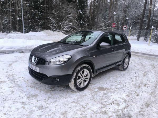 Grey Nissan Qashqai 2012 in Rokiskis, with an engine capacity of 1.60 L and mileage of 200 thousand km for 2150 €, photo 3 on AUTOMOTO.COM.LV