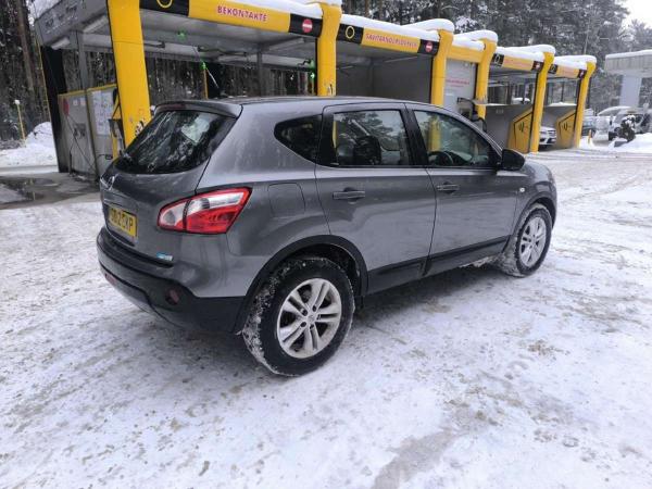 Grey Nissan Qashqai 2012 in Rokiskis, with an engine capacity of 1.60 L and mileage of 200 thousand km for 2150 €, photo 5 on AUTOMOTO.COM.LV