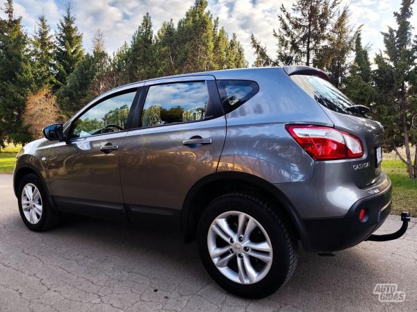 Pelēks Nissan Qashqai 2012 Mažeikiai, ar dzinēja tilpumu 1.60 L un nobraukumu 226 tūkst. km par 6200 €, foto 4 vietnē AUTOMOTO.COM.LV