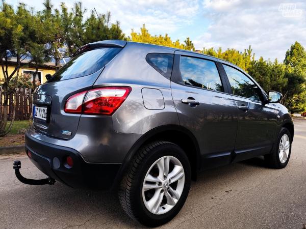Pelēks Nissan Qashqai 2012 Mažeikiai, ar dzinēja tilpumu 1.60 L un nobraukumu 226 tūkst. km par 6200 €, foto 5 vietnē AUTOMOTO.COM.LV