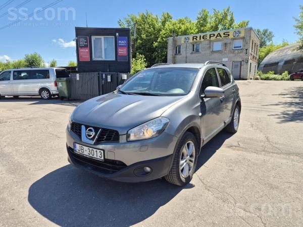 Серый Ниссан Кашкай 2012 в Рига, объемом двигателя 1.60 л и пробегом 171 тыс. км за 4490 €, фото 1 на AUTOMOTO.COM.LV