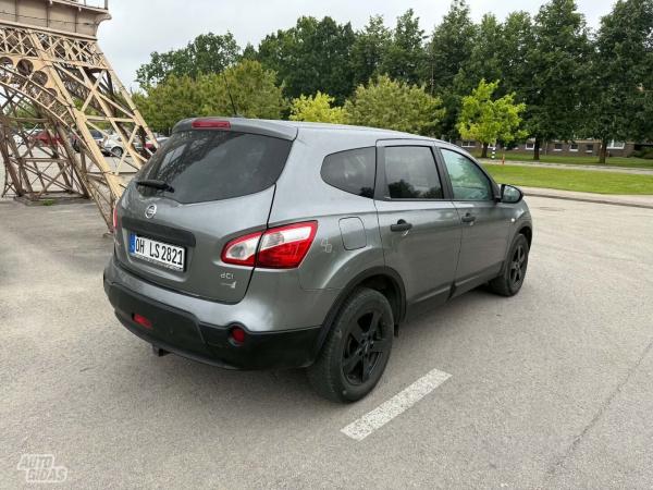 Grey Nissan Qashqai 2012 in Mazeikiai, with an engine capacity of 1.50 L and mileage of 251 thousand km for 5750 €, photo 9 on AUTOMOTO.COM.LV